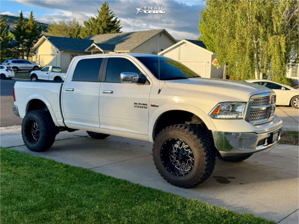 2018 Ram 1500 Wheel Offset Aggressive > 1" Outside Fender Suspension ...