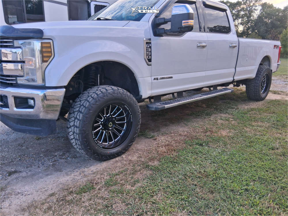2019 Ford F-350 Super Duty Wheel Offset Aggressive > 1" Outside Fender ...