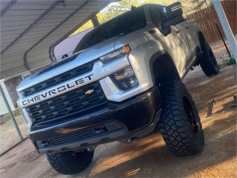 2021 Chevrolet Silverado 2500 HD Wheel Offset Aggressive > 1" Outside ...