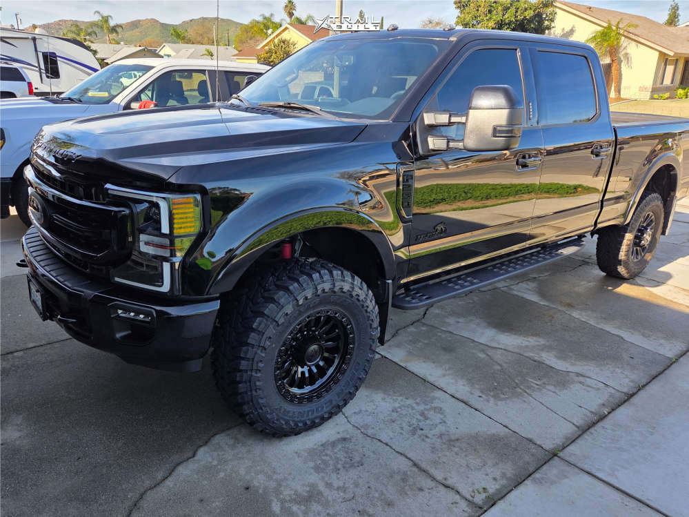 2022 Ford F-250 Super Duty Wheel Offset Aggressive > 1" Outside Fender ...