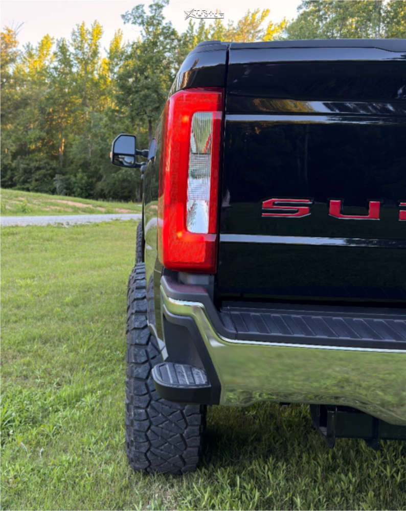 2026 Ford F-250 Super Duty Wheel Offset Aggressive > 1" Outside Fender ...