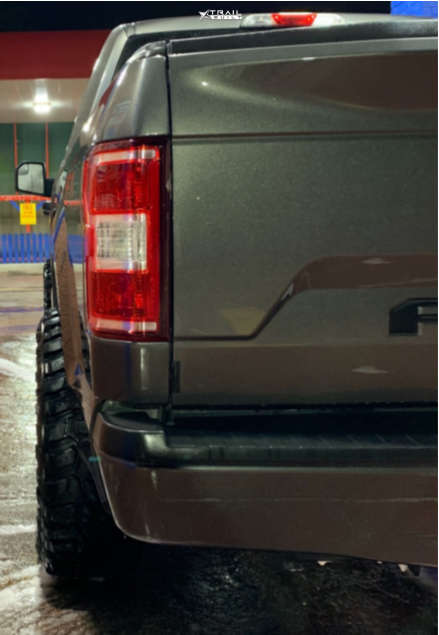 2018 Ford F-150 Wheel Offset Aggressive > 1" Outside Fender Leveling ...