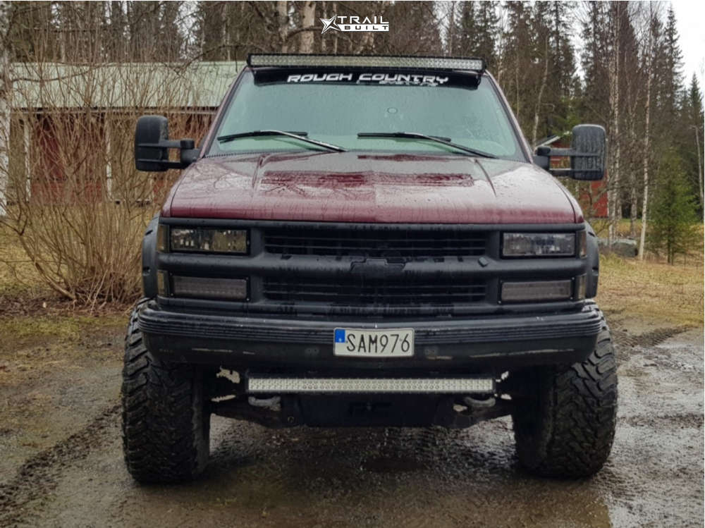 1998 Chevrolet K1500 Wheel Offset Aggressive > 1" Outside Fender ...