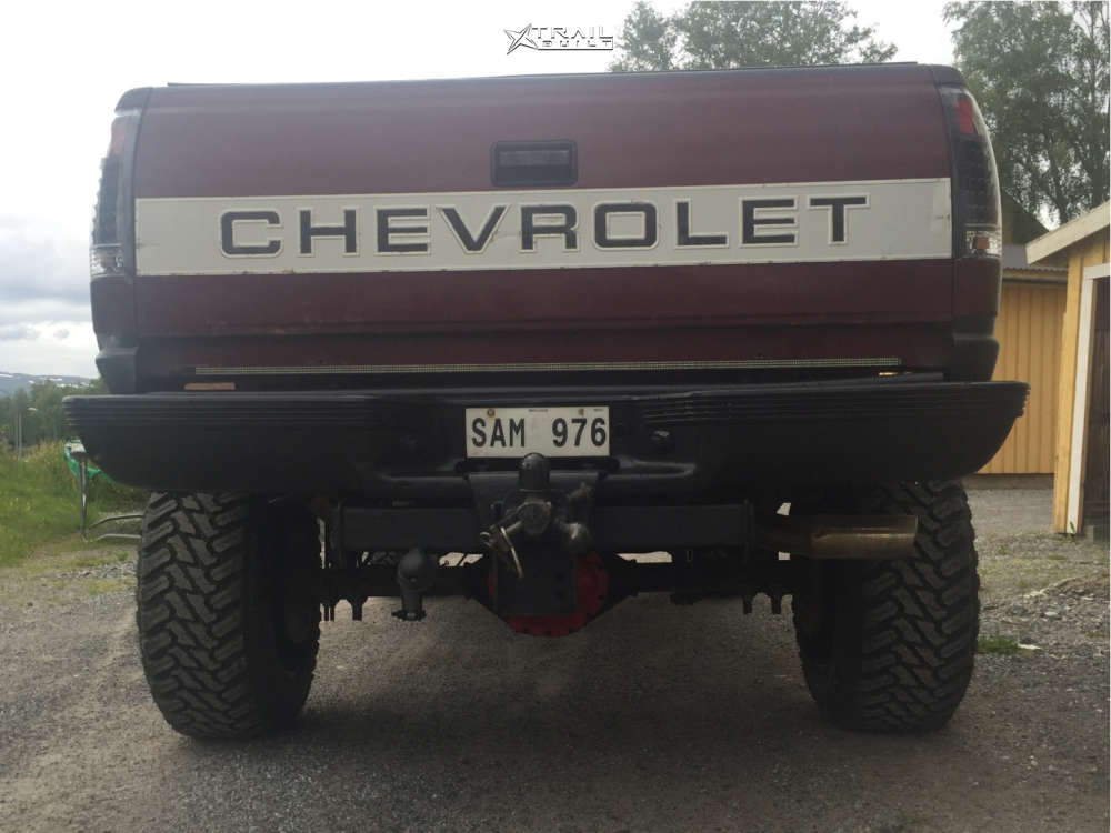 1998 Chevrolet K1500 Wheel Offset Aggressive > 1" Outside Fender ...