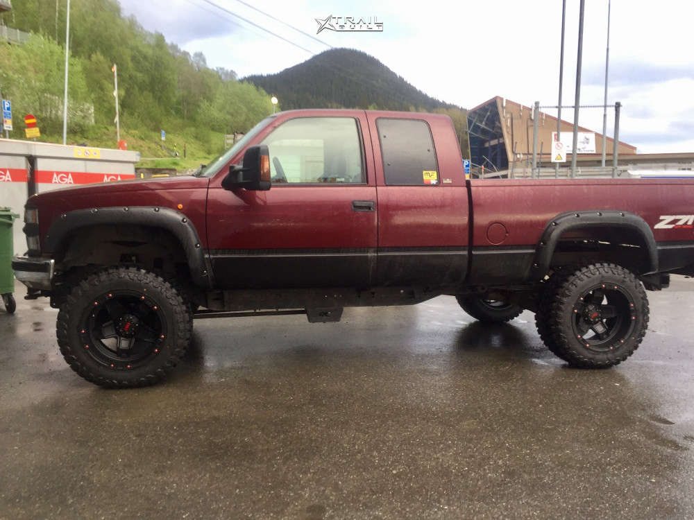 1998 Chevrolet K1500 Wheel Offset Aggressive > 1" Outside Fender ...