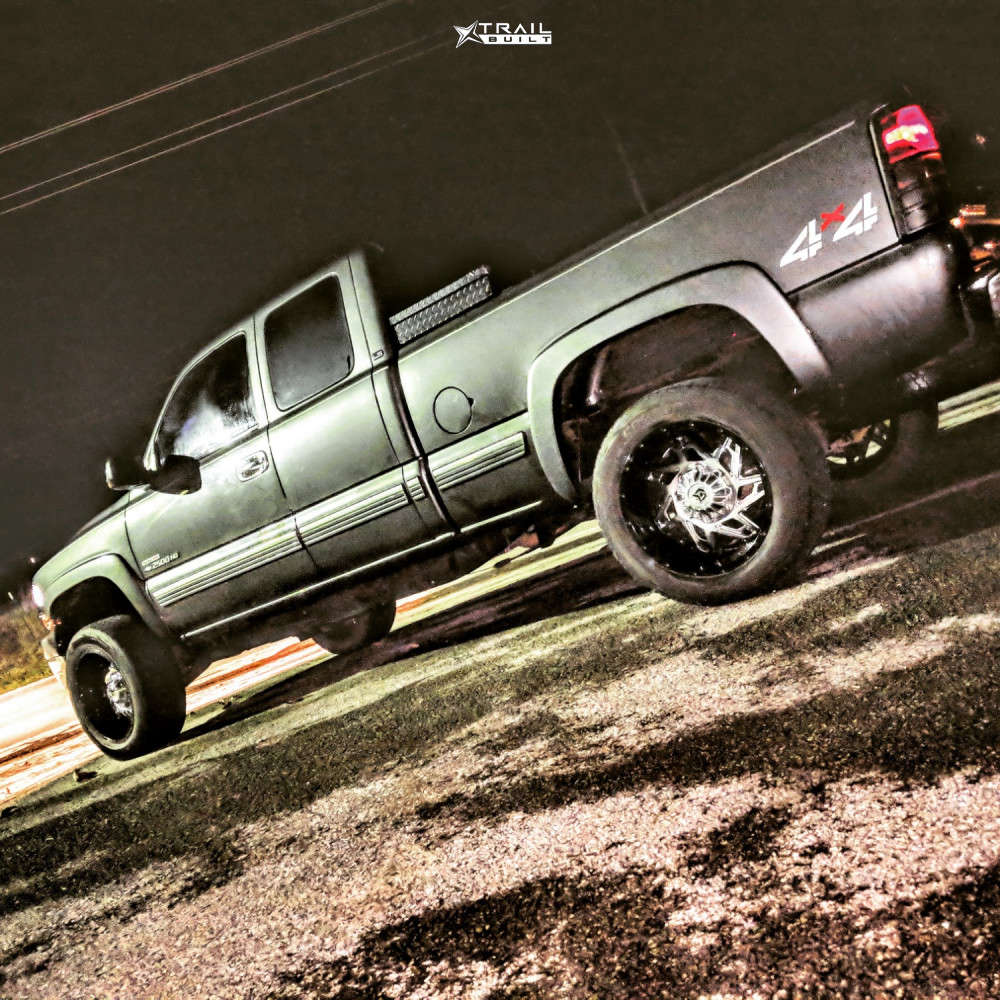 2002 Chevrolet Silverado 2500 HD Wheel Offset Aggressive > 1" Outside ...