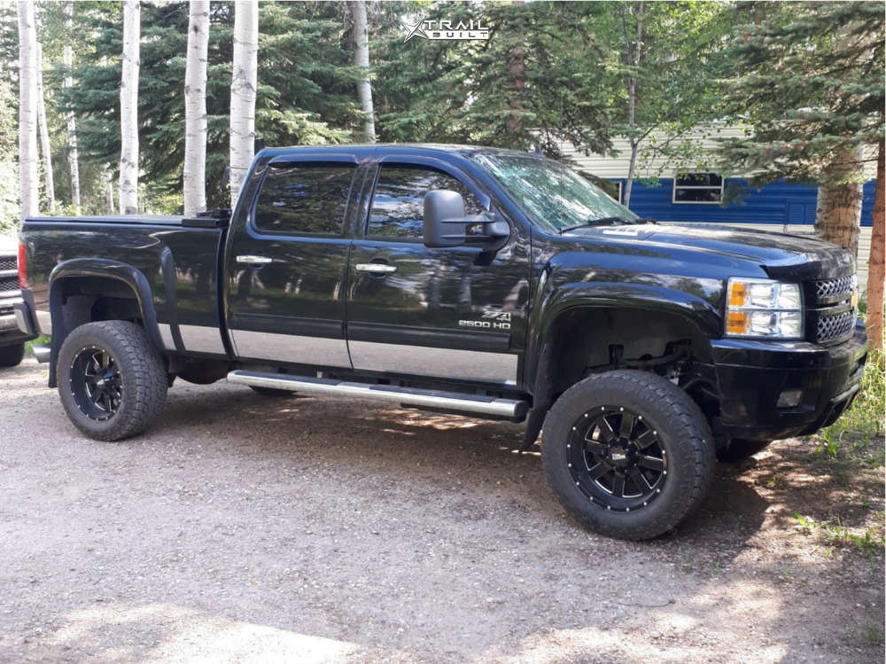 2013 Chevrolet Silverado 2500 HD Wheel Offset Aggressive > 1" Outside ...