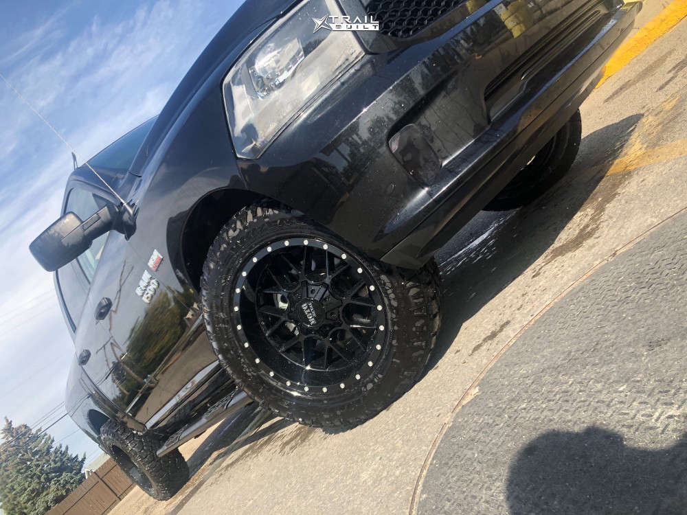 2017 Dodge Ram 1500 Wheel Offset Aggressive > 1" Outside Fender ...