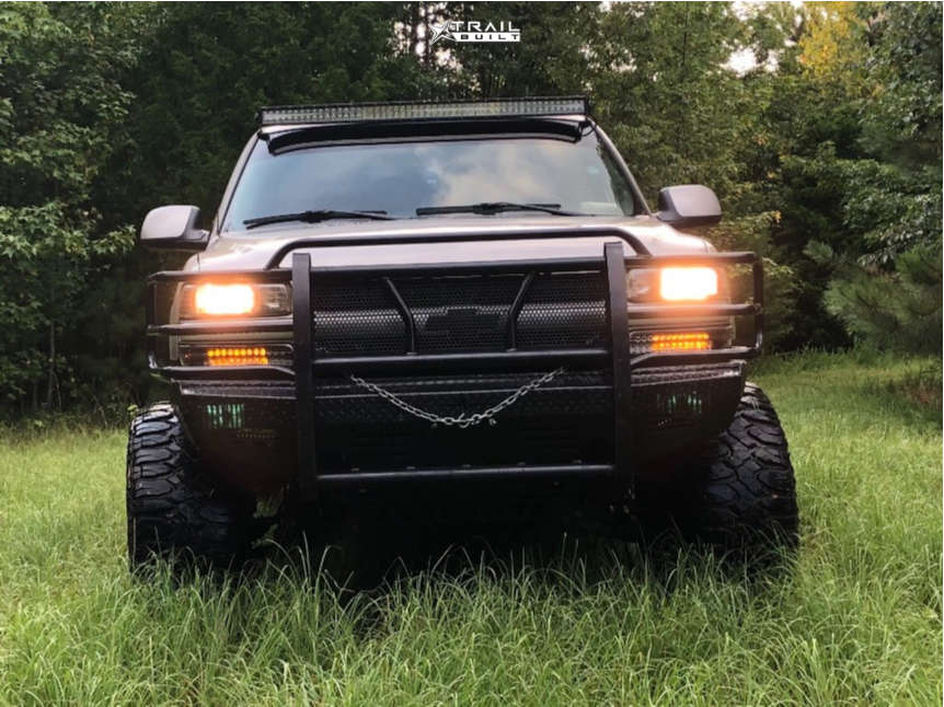 2005 Chevrolet Tahoe Wheel Offset Super Aggressive 3"-5" Suspension ...