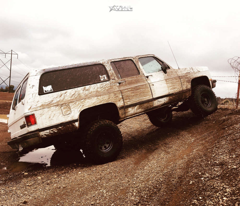 1991 Chevrolet K1500 Wheel Offset Slightly Aggressive Suspension Lift 6 ...