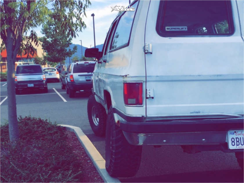 1991 Chevrolet K1500 Wheel Offset Slightly Aggressive Suspension Lift 6 ...