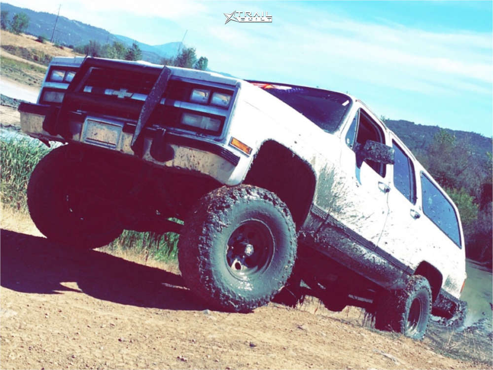 1991 Chevrolet K1500 Wheel Offset Slightly Aggressive Suspension Lift 6 ...