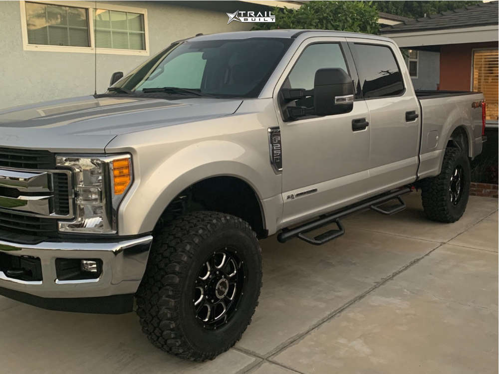 2017 Ford F-250 Super Duty Wheel Offset Aggressive > 1" Outside Fender ...