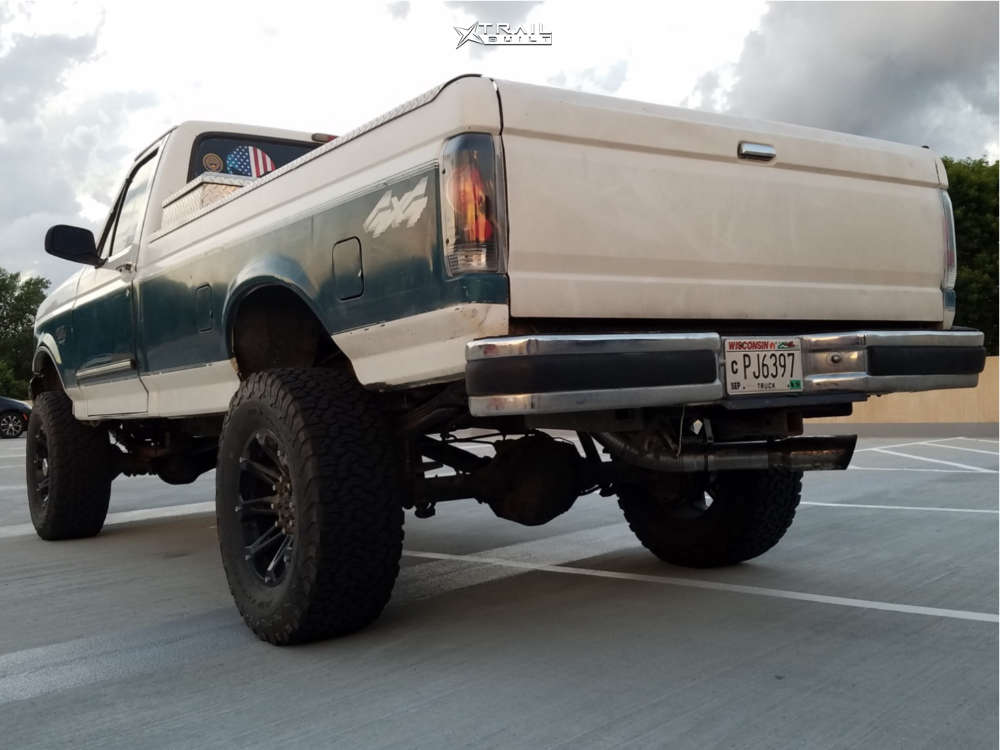 1995 Ford F-250 Wheel Offset Aggressive > 1" Outside Fender Suspension ...