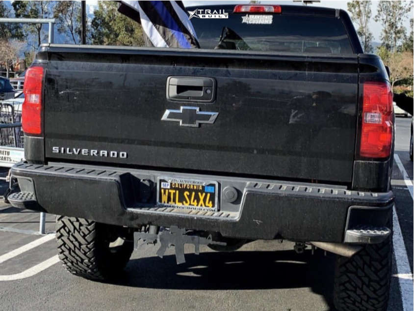 2018 Chevrolet Silverado 1500 Wheel Offset Aggressive > 1" Outside ...