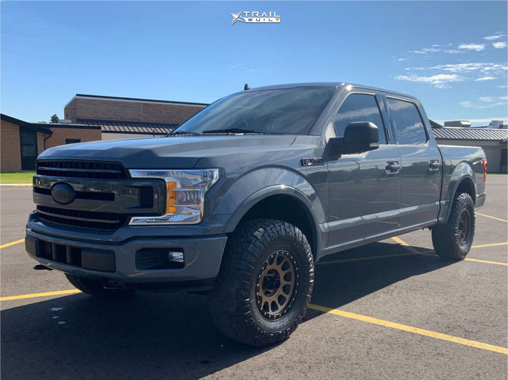 2019 Ford F-150 Wheel Offset Aggressive > 1" Outside Fender Leveling ...