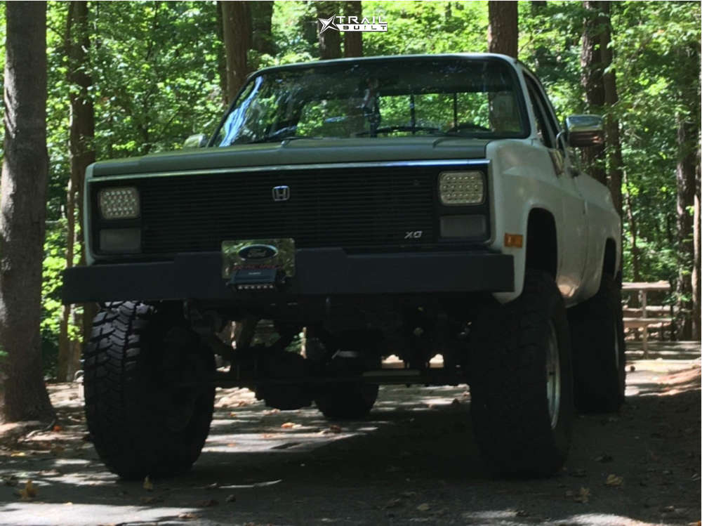 1982 Chevrolet K20 Wheel Offset Aggressive > 1" Outside Fender ...