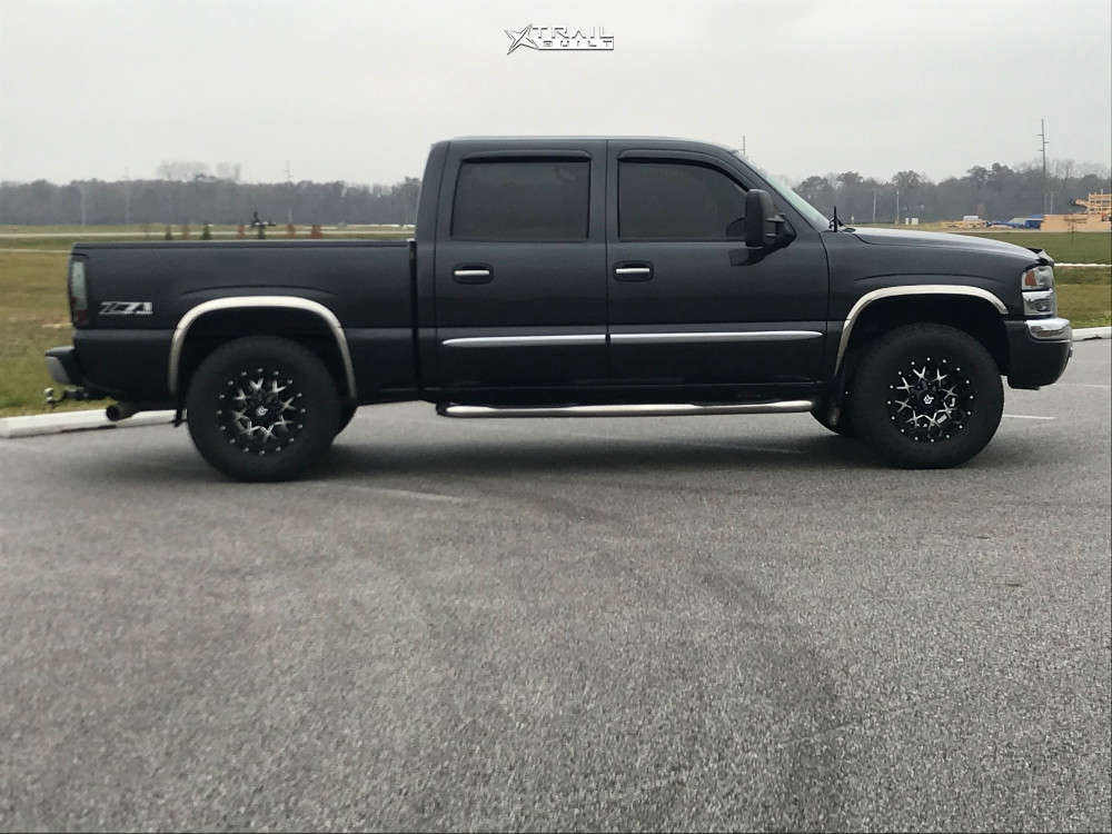 2004 GMC Sierra 1500 Wheel Offset Aggressive > 1" Outside Fender ...