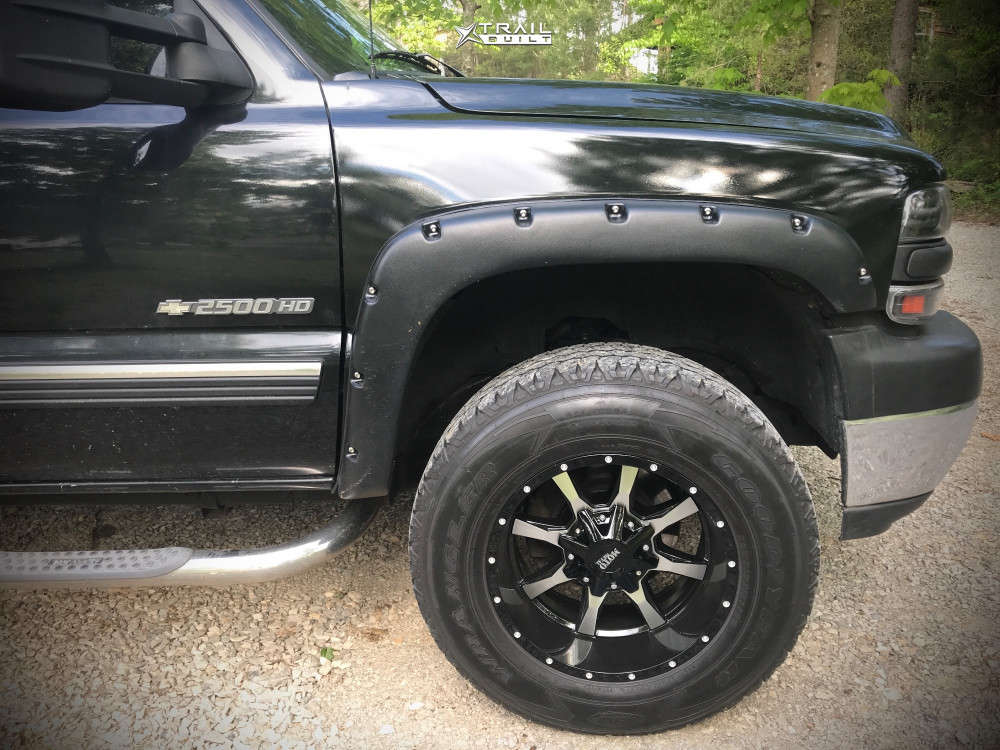2002 Chevrolet Silverado 2500 HD Wheel Offset Aggressive > 1" Outside ...