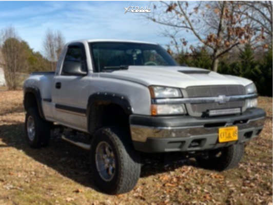 2005 Chevrolet Silverado 1500 Wheel Offset Aggressive > 1" Outside ...