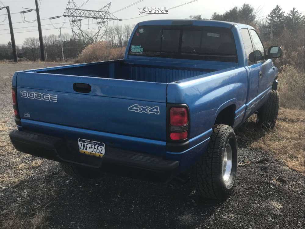 2001 Dodge Ram 1500 Wheel Offset Aggressive > 1" Outside Fender ...