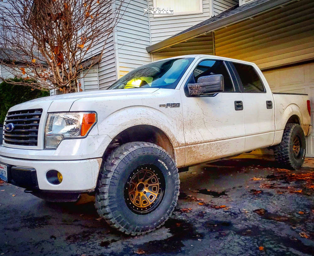 2014 Ford F-150 Wheel Offset Aggressive > 1" Outside Fender Leveling ...