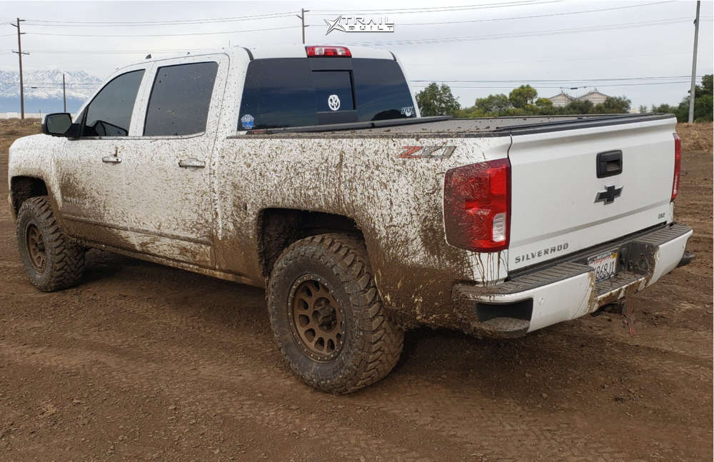 2018 Chevrolet Silverado 1500 Wheel Offset Aggressive > 1" Outside ...
