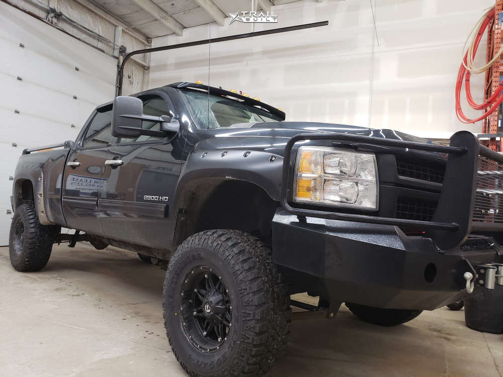 2010 Chevrolet Silverado 2500 HD Wheel Offset Aggressive > 1" Outside ...