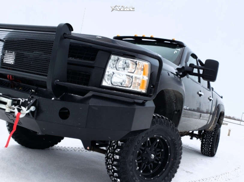 2010 Chevrolet Silverado 2500 HD Wheel Offset Aggressive > 1" Outside ...