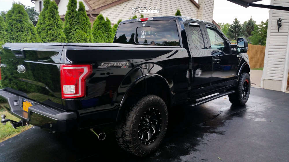 2017 Ford F-150 Wheel Offset Aggressive > 1" Outside Fender Leveling ...