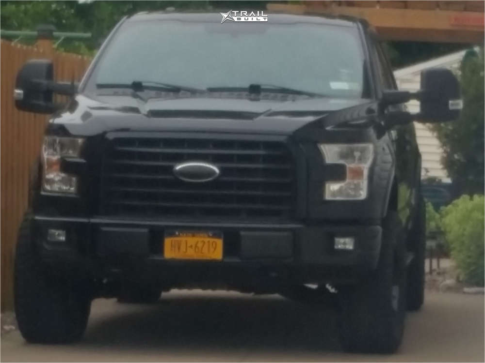 2017 Ford F-150 Wheel Offset Aggressive > 1" Outside Fender Leveling ...