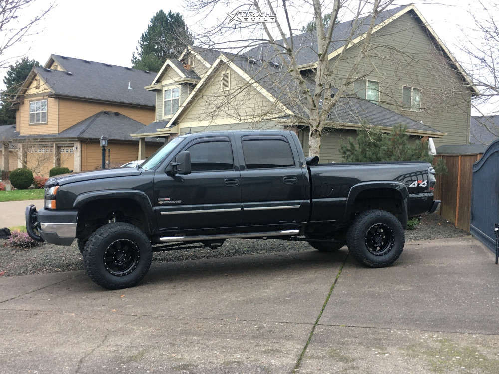 2005 Chevrolet Silverado 2500 HD Wheel Offset Aggressive > 1" Outside ...