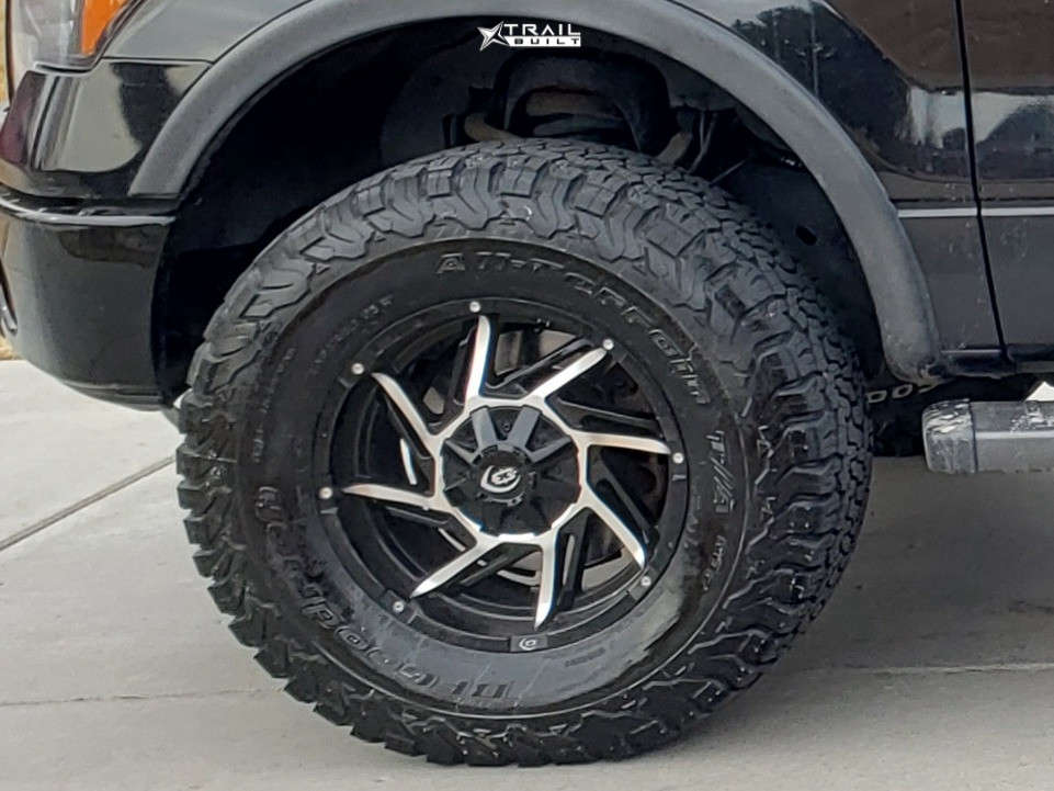 2011 Ford F-150 Wheel Offset Aggressive > 1" Outside Fender Leveling ...