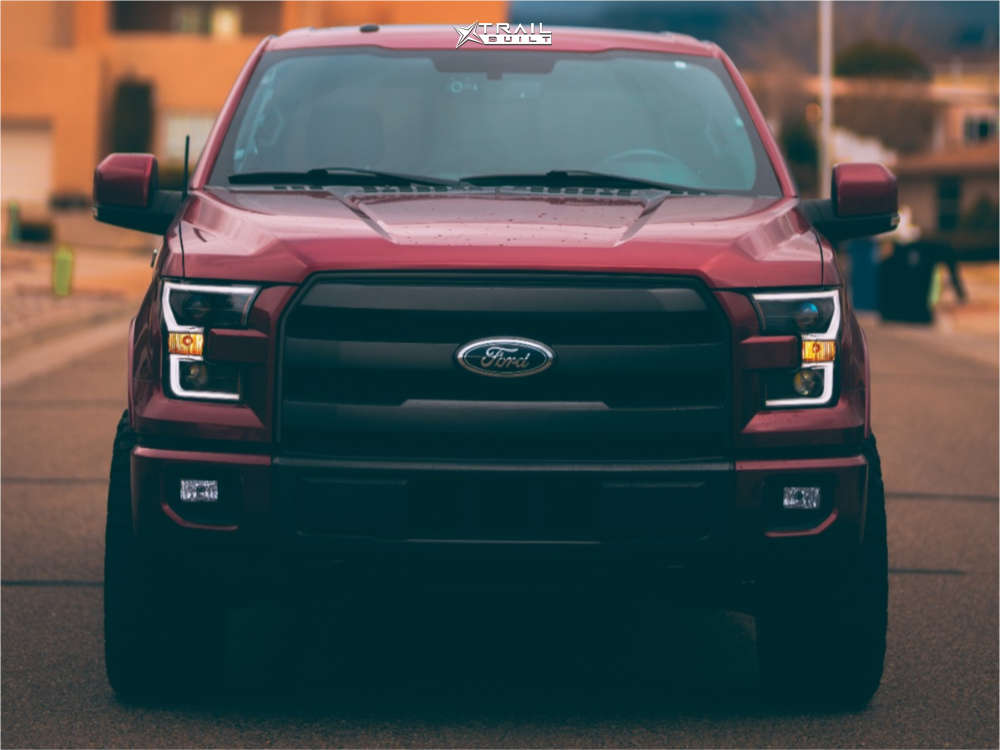 2015 Ford F-150 Wheel Offset Aggressive > 1" Outside Fender Leveling ...