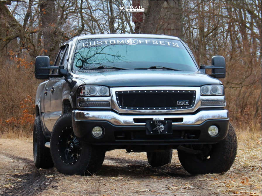 2004 GMC Sierra 1500 Wheel Offset Aggressive > 1" Outside Fender ...