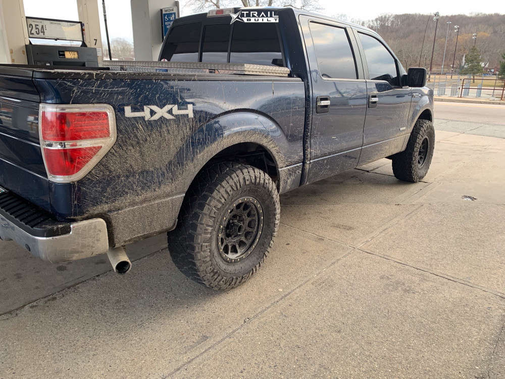 2013 Ford F-150 Wheel Offset Aggressive > 1" Outside Fender Leveling ...