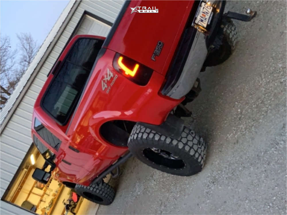 2001 Ford F-350 Super Duty Wheel Offset Aggressive > 1" Outside Fender ...