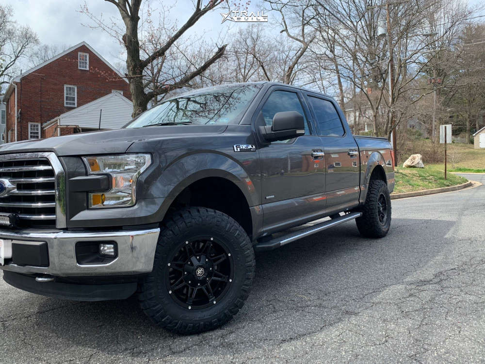 2015 Ford F-150 Wheel Offset Aggressive > 1" Outside Fender Leveling ...