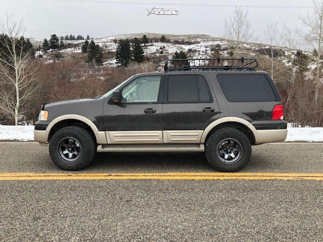 2006 Ford Expedition Wheel Offset Aggressive > 1" Outside Fender ...