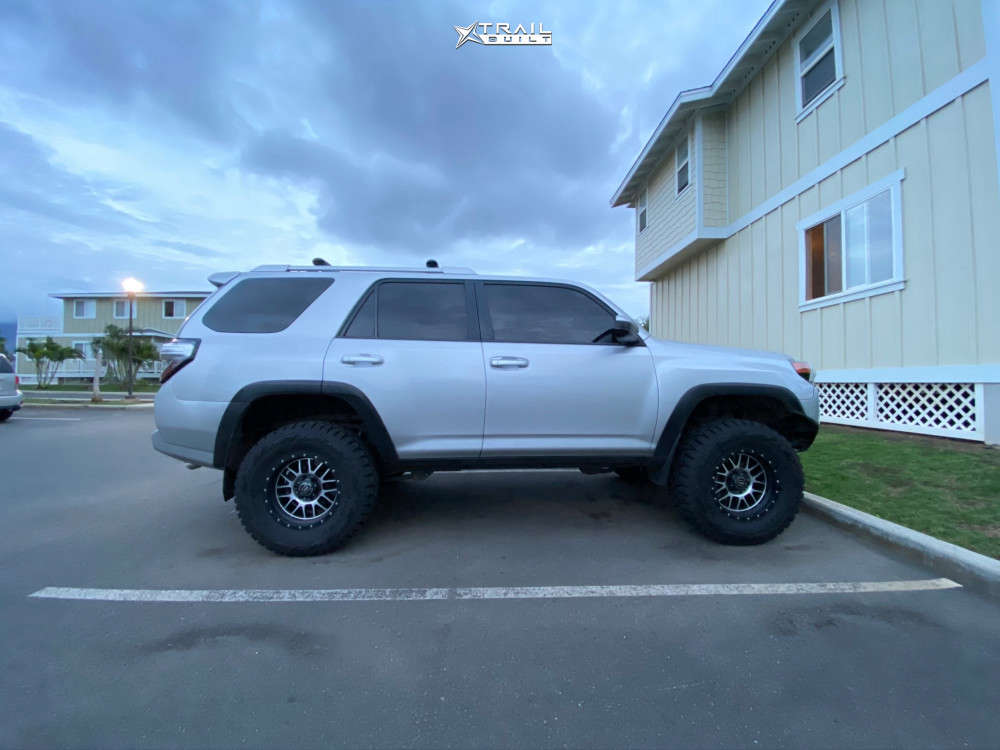 2016 Toyota 4Runner Wheel Offset Slightly Aggressive Leveling Kit ...