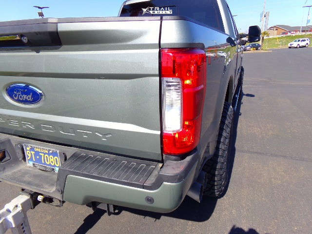 2019 Ford F-250 Super Duty Wheel Offset Slightly Aggressive Leveling ...