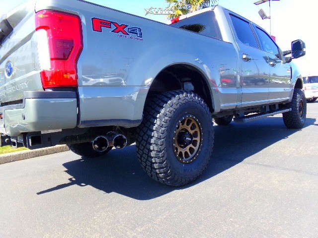 2019 Ford F-250 Super Duty Wheel Offset Slightly Aggressive Leveling ...