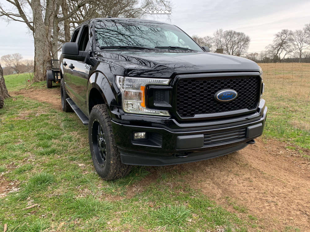 2018 Ford F-150 Wheel Offset Aggressive > 1" Outside Fender Leveling ...