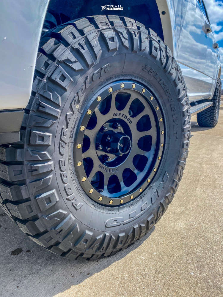 2018 Ford F-150 Wheel Offset Aggressive > 1" Outside Fender Leveling ...