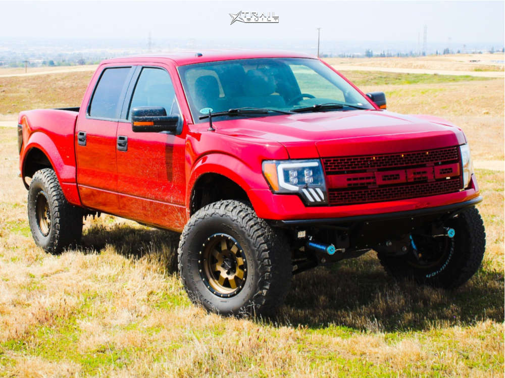 2013 Ford F-150 Wheel Offset Super Aggressive 3"-5" Leveling Kit | 987310 | TrailBuilt Off-Road