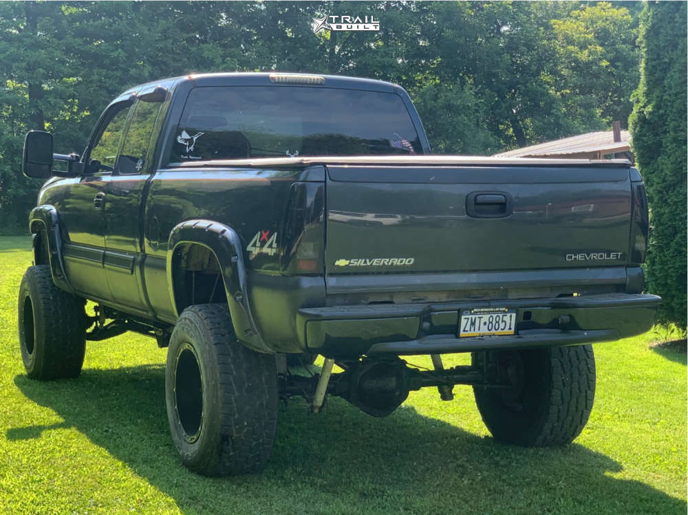2004 Chevrolet Silverado 2500 HD Wheel Offset Aggressive > 1" Outside ...